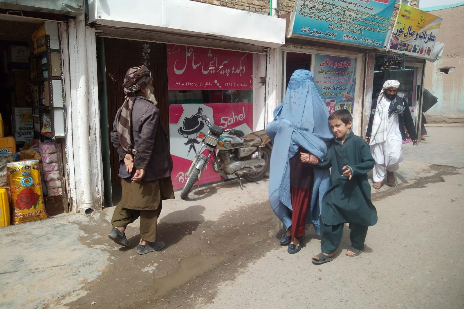 Exploring Kabul’s Ka Faroshi Bird Market | Saiga Tours