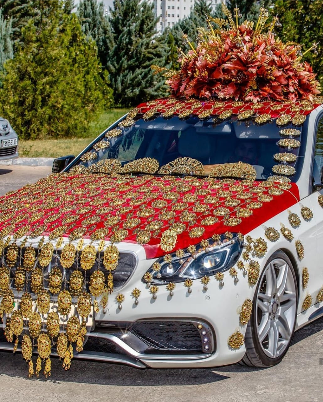 Turkmenistan to give every 10th tourist a free car | Saiga Tours